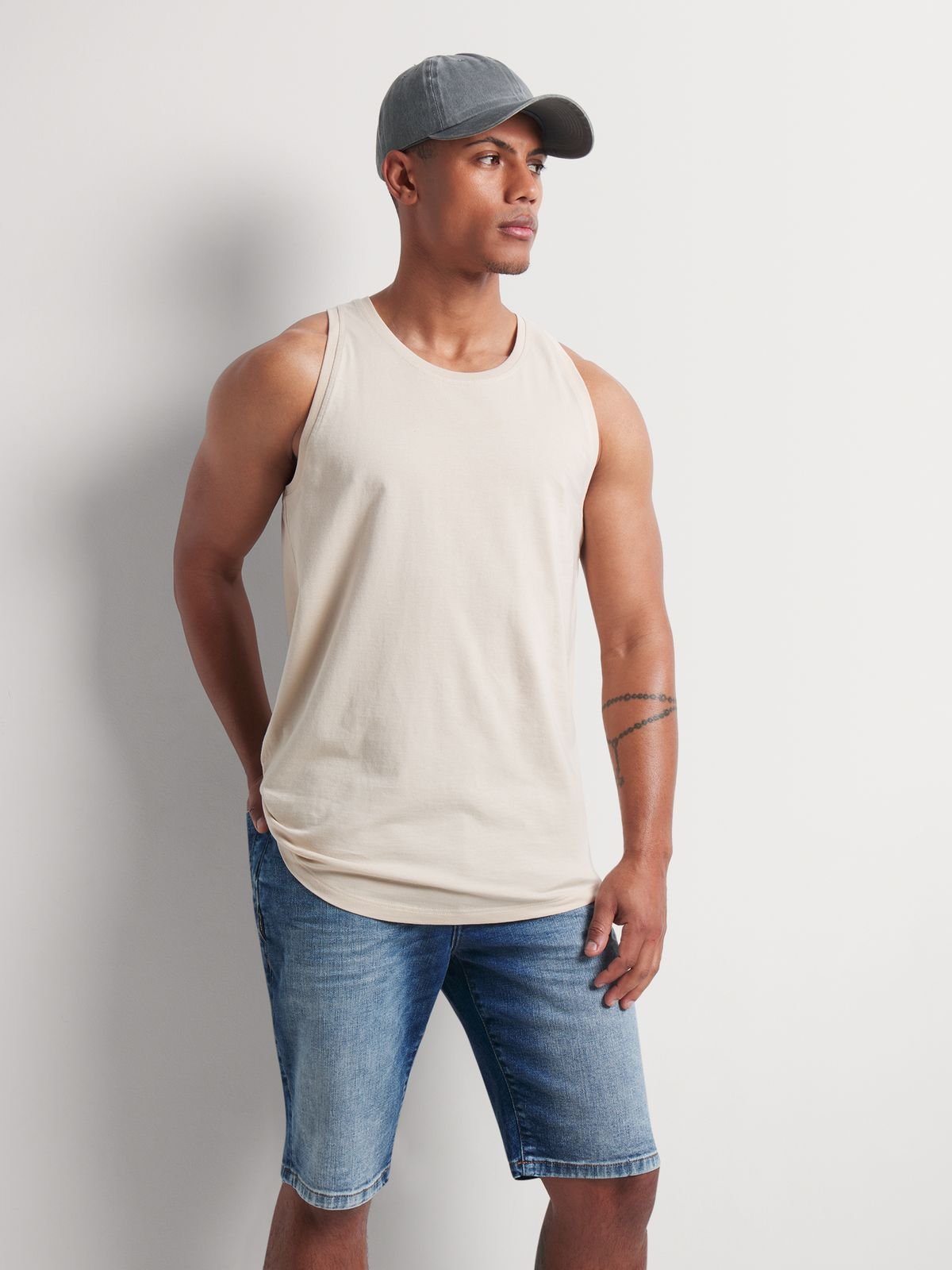 Men's Markham Basic Stone Vest - Bash.com