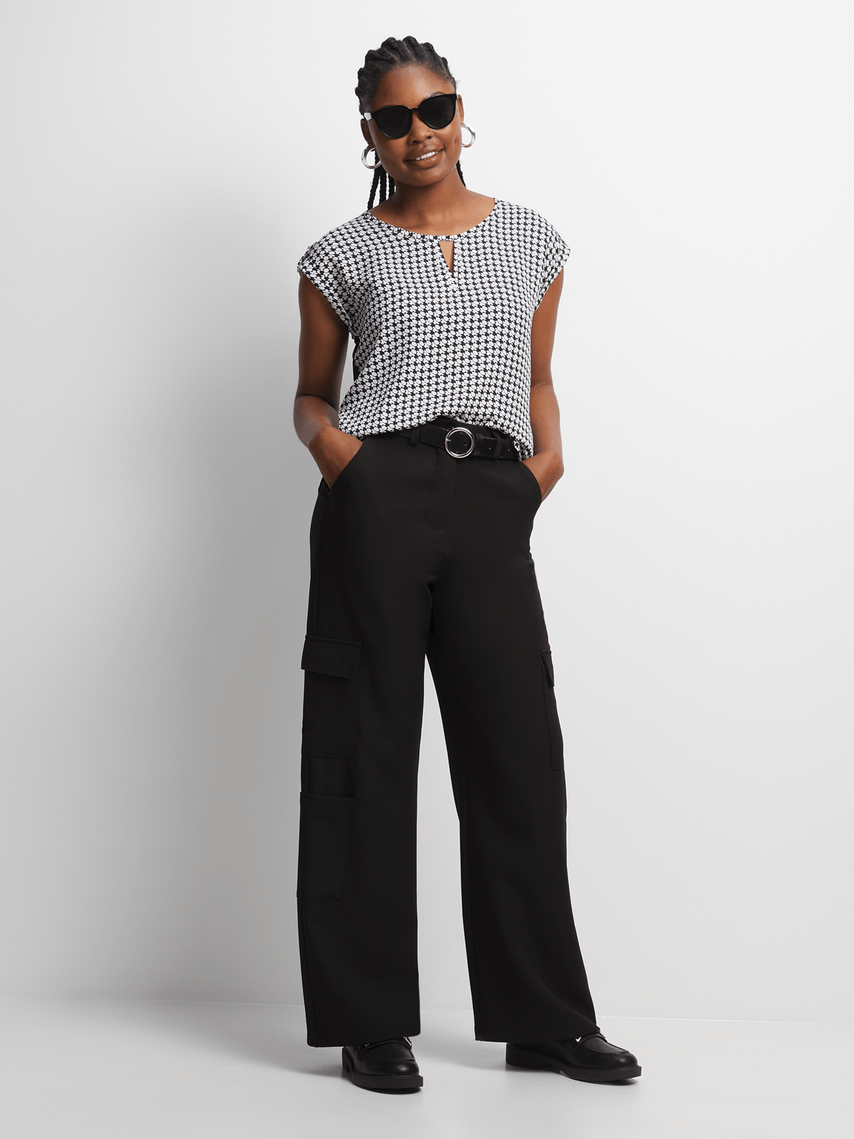 Jet Women's Black/White Crepe Knit Top | Bash