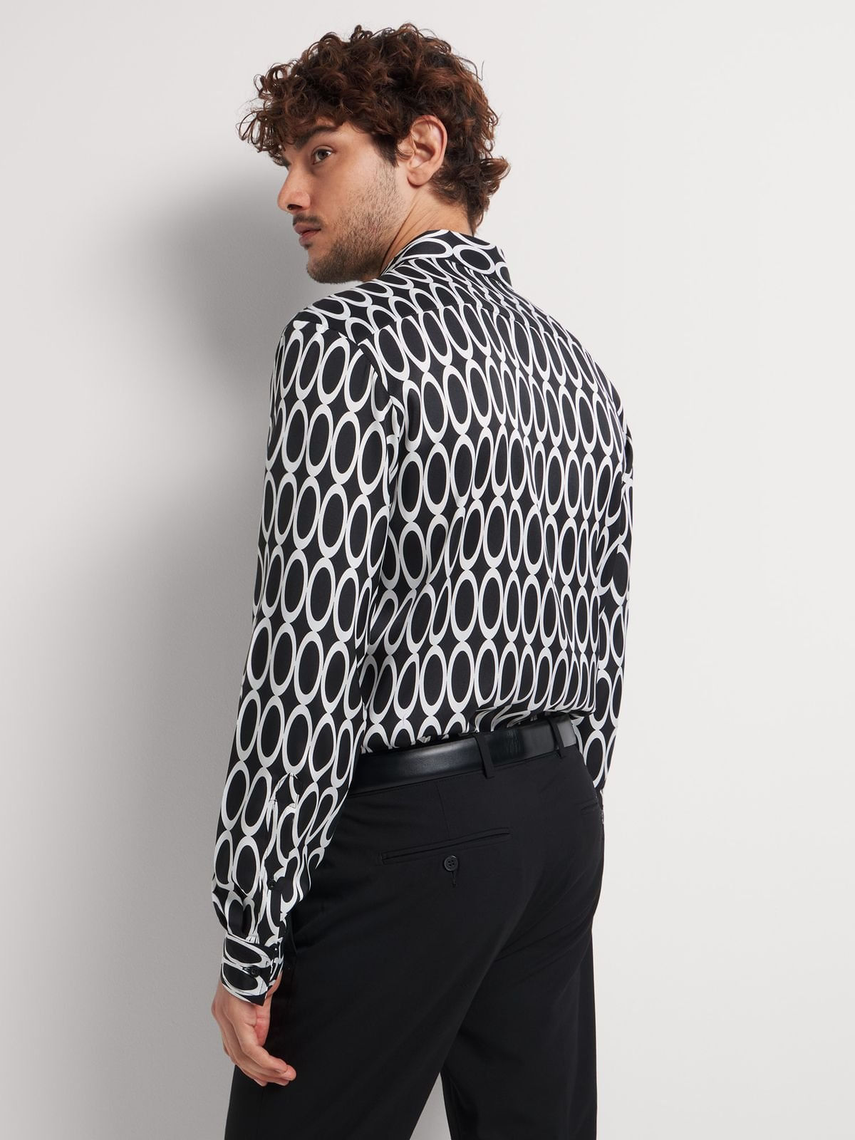 Men's Markham Slimfit Geo-Pattern Satin Black/White Shirt | Bash