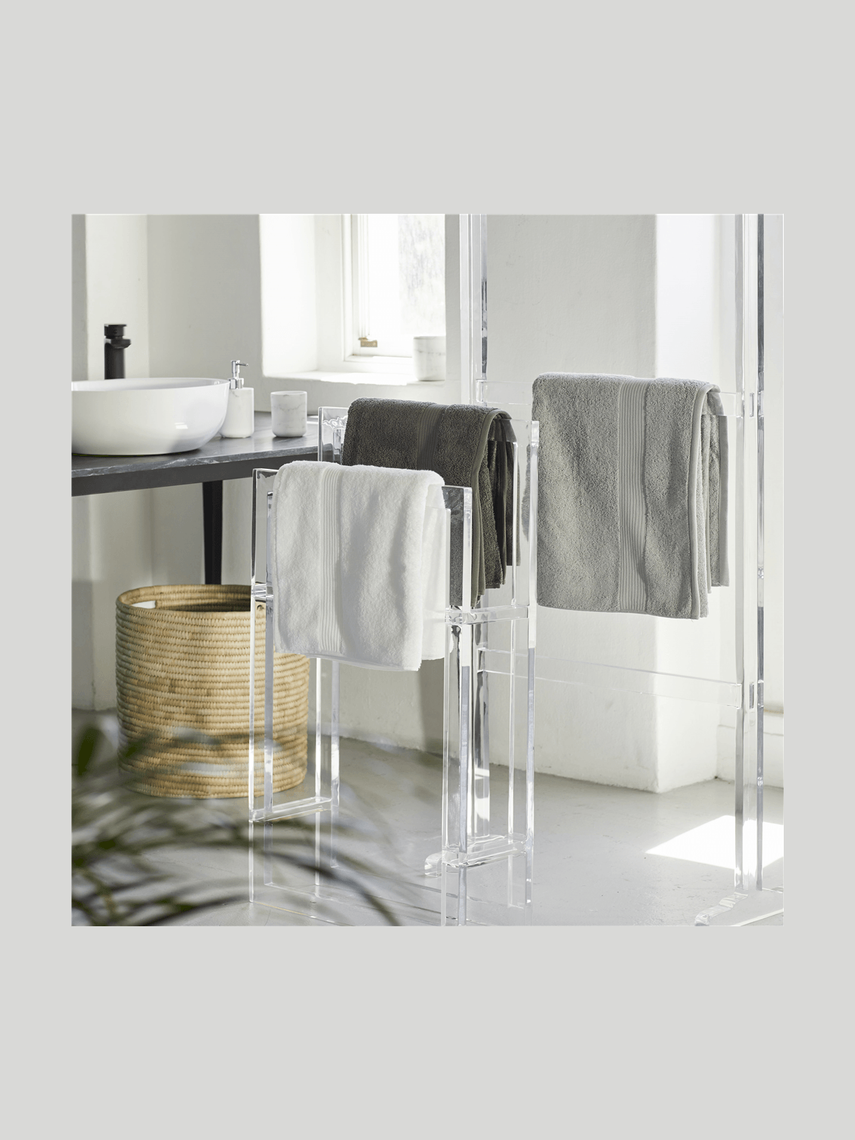 Chase Acrylic Towel Rail Short | Bash