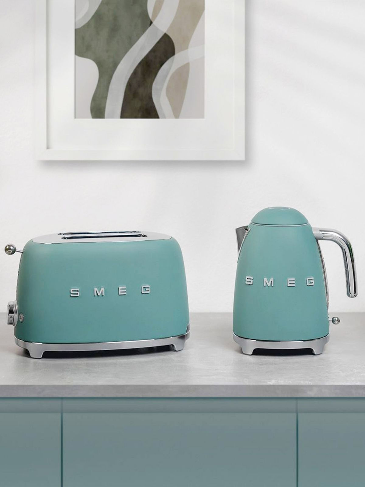 Smeg Retro Kettle Emerald Green | Bash
