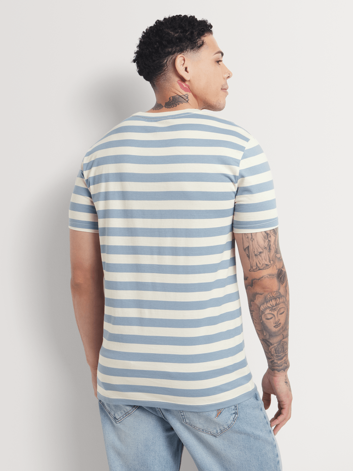 Markham Men's Horizontal Regular Fit Stripe Light Blue/Milk T-Shirt | Bash
