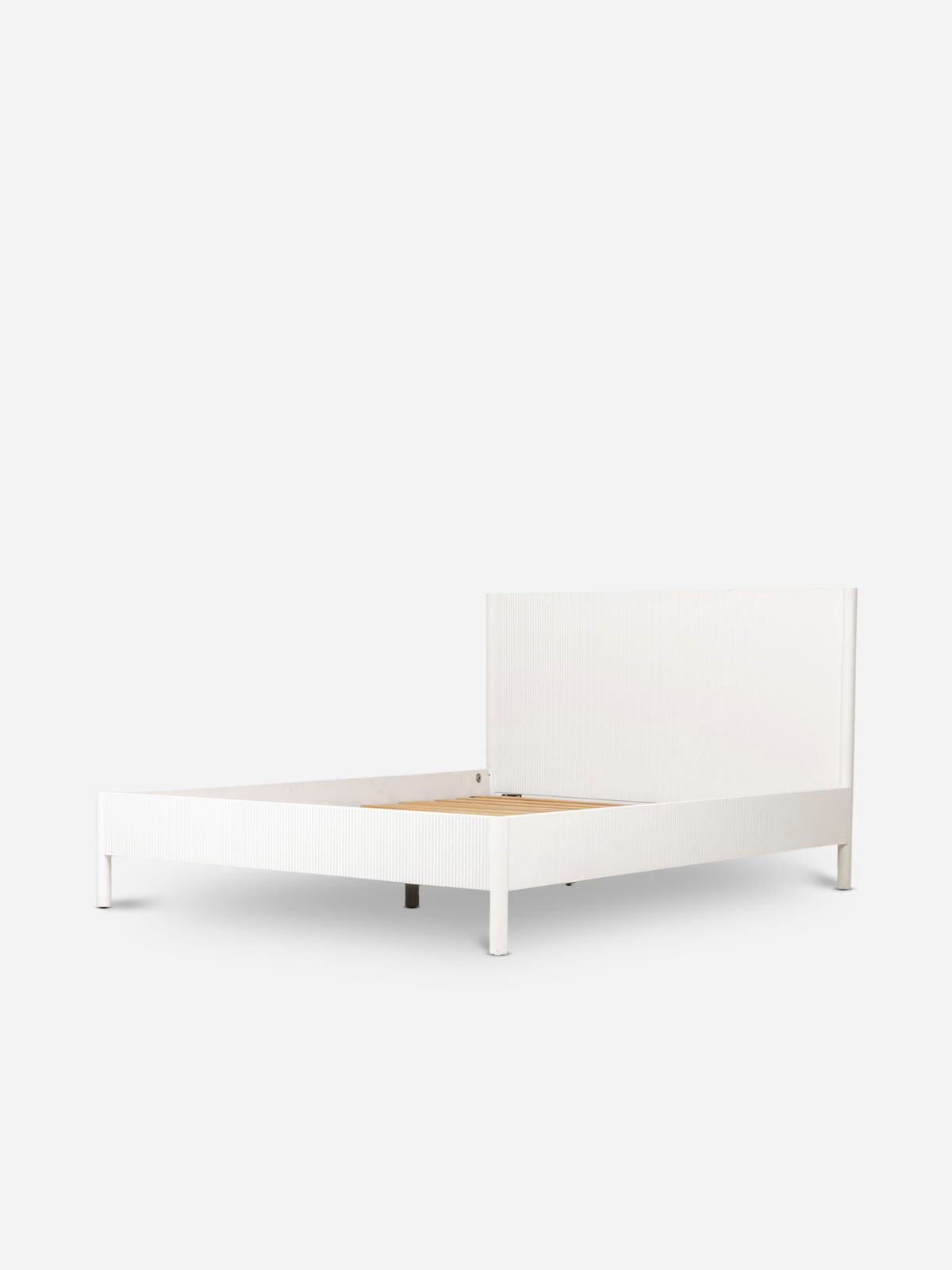 Aura Bed White | Bash