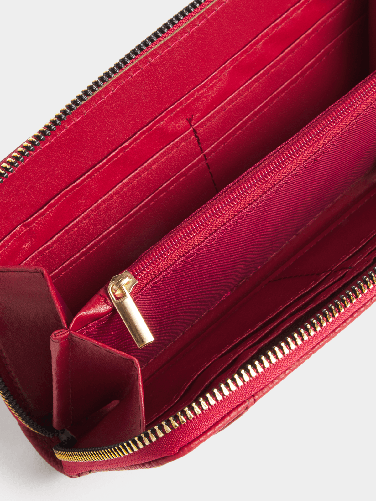 Jet Women's Red Textured Purse | Bash