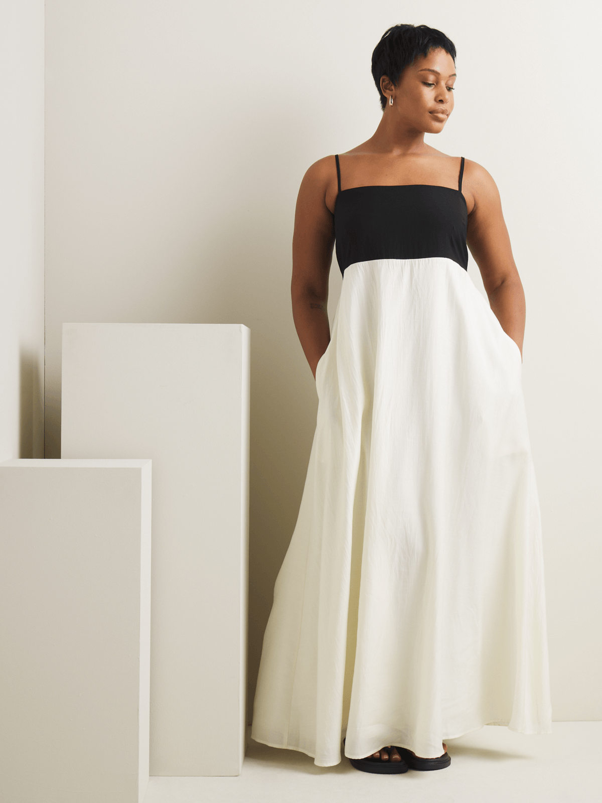 Women's Iconography Contrast Strappy Empire Maxi Dress | Bash