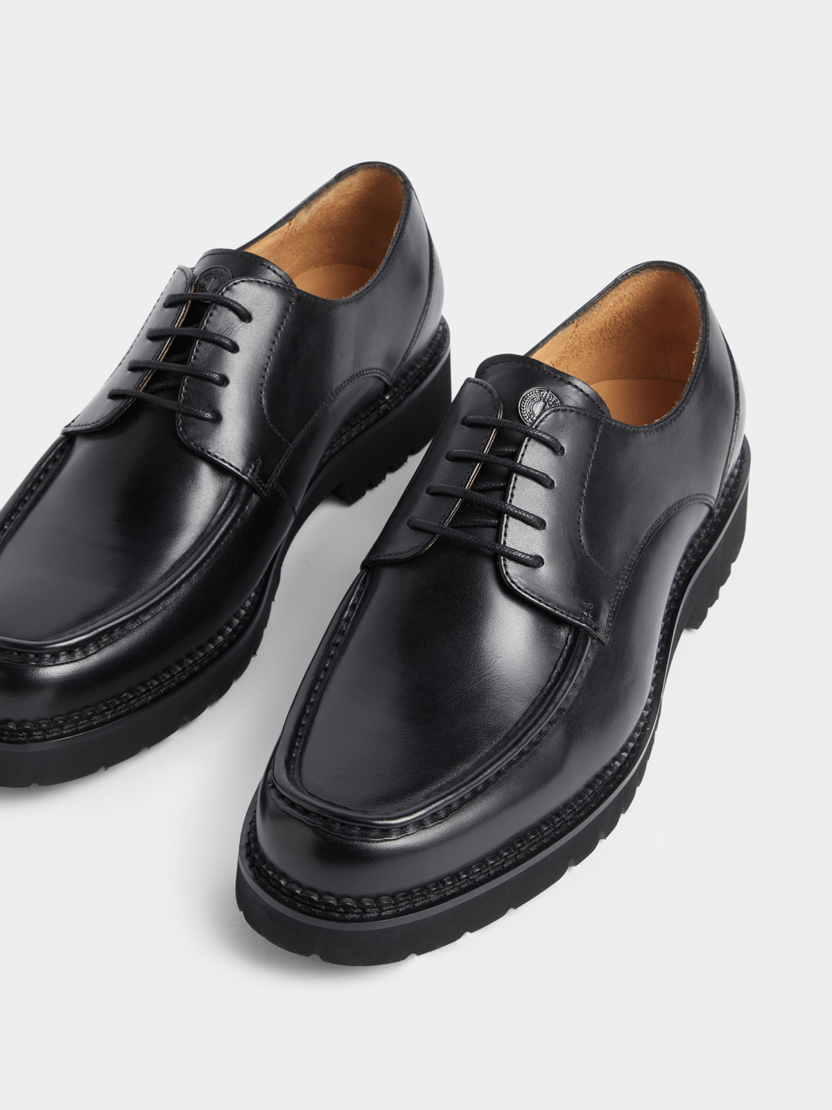 Fabiani Men's Black Leather Apron Cleated Derby | Bash