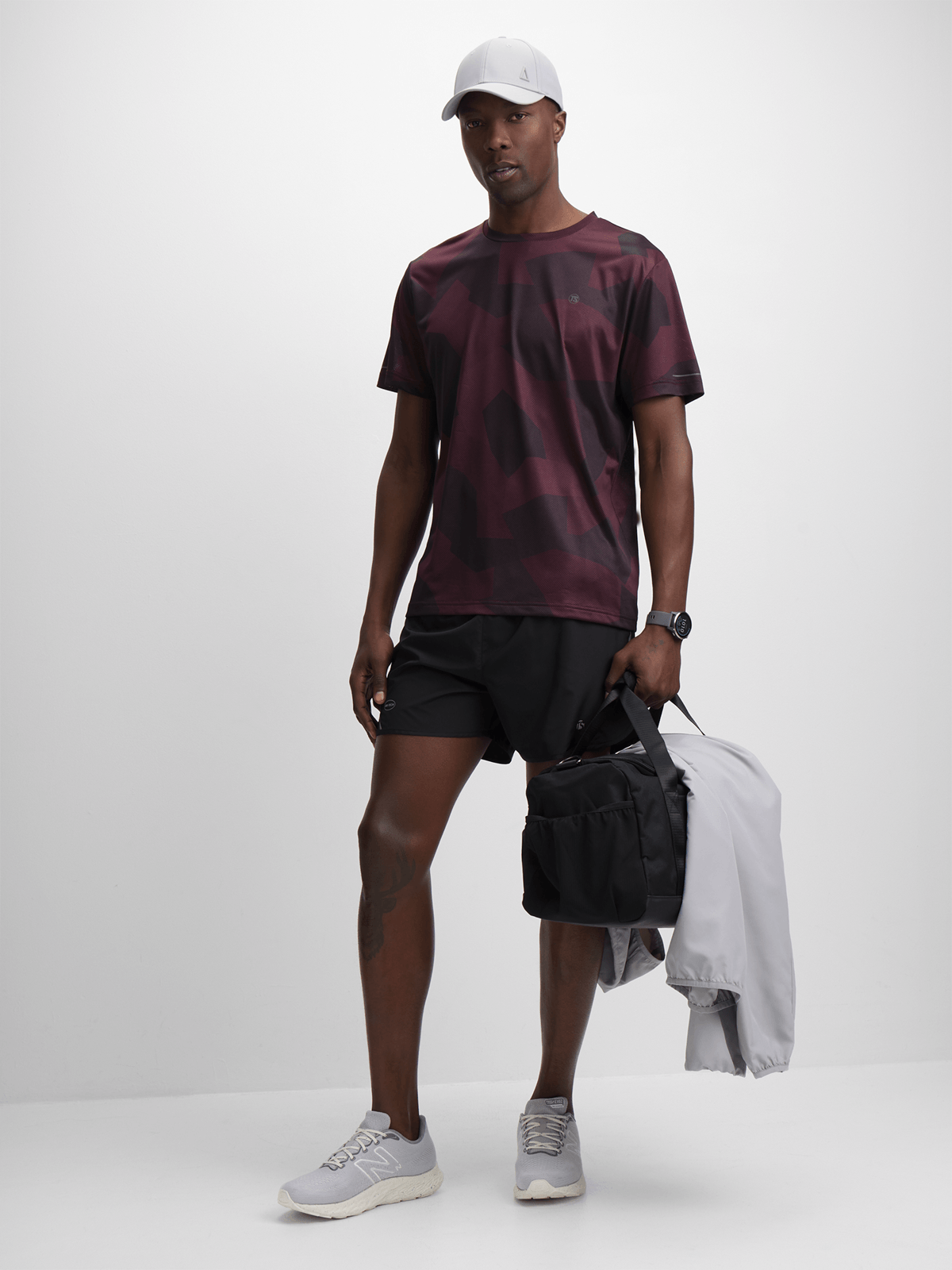 TS Mens Geo Tonal Performance Maroon/Black Tee | Bash