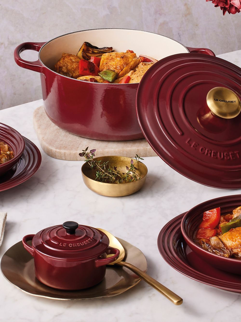 Le Creuset Signature Round Cocotte 26cm Rhone | Bash