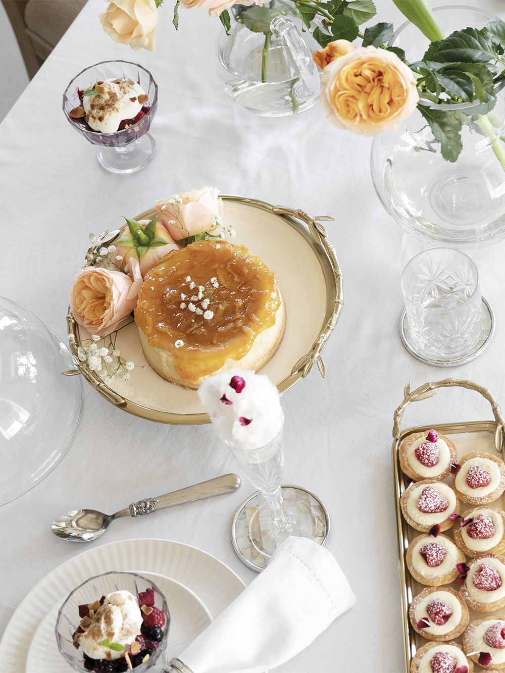 grace gold brass inlay cake dome large | Bash