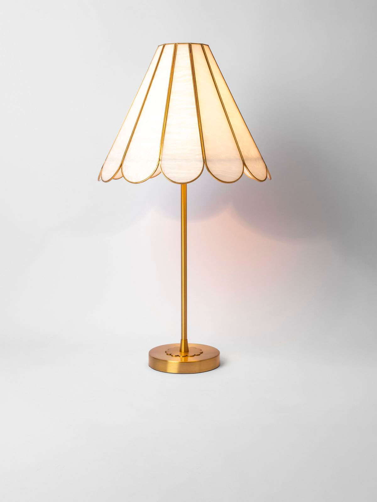 Deco Daisy Table Lamp | Bash