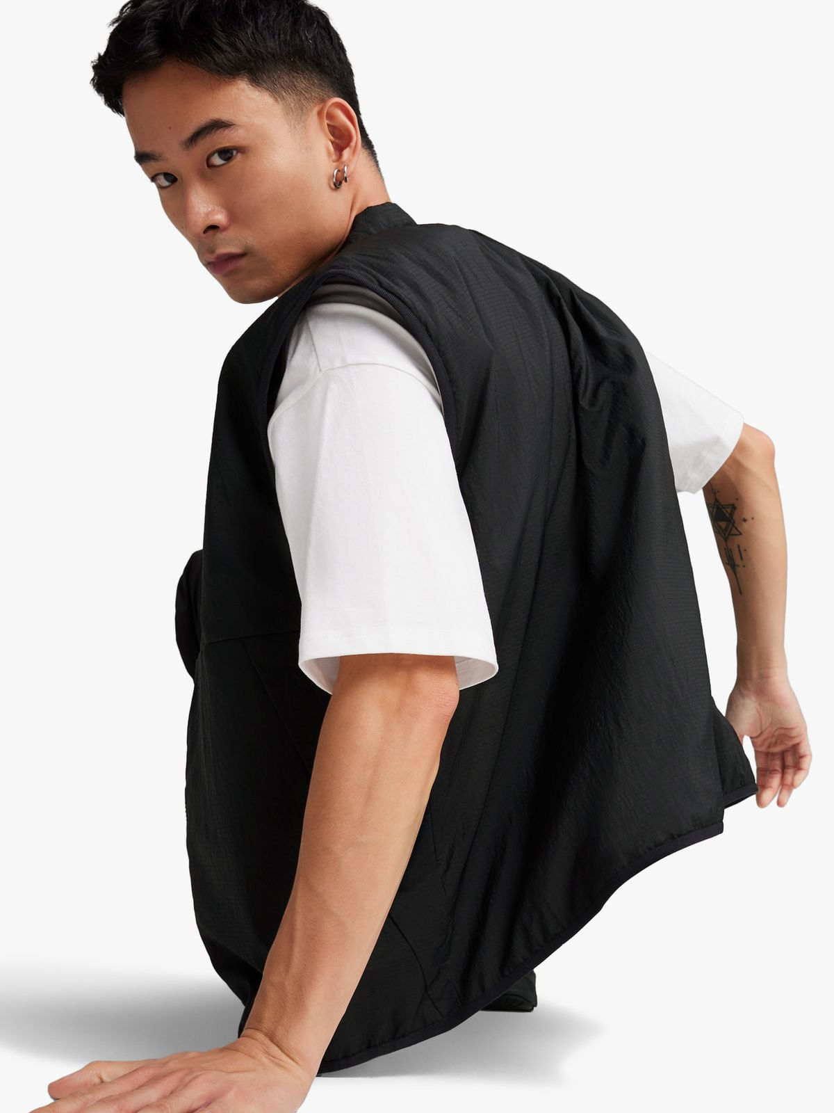 Puma Men's Classics Black Vest | Bash