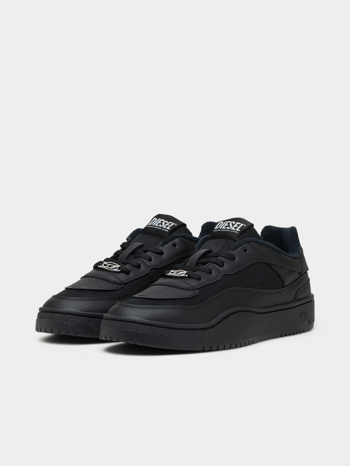 Men's Diesel Black Oval Skate S-Oval Skate Low Sneakers | Bash