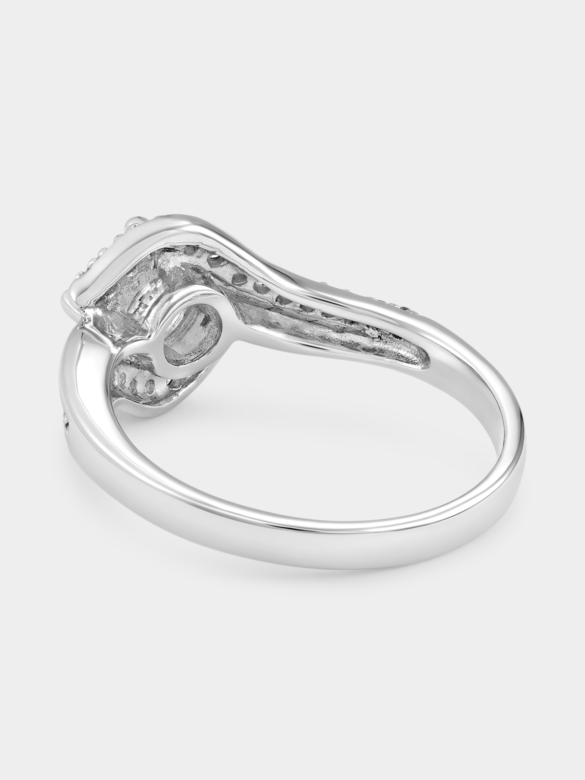 Cheté Sterling Silver Cubic Zirconia Round Embrace Ring | Bash