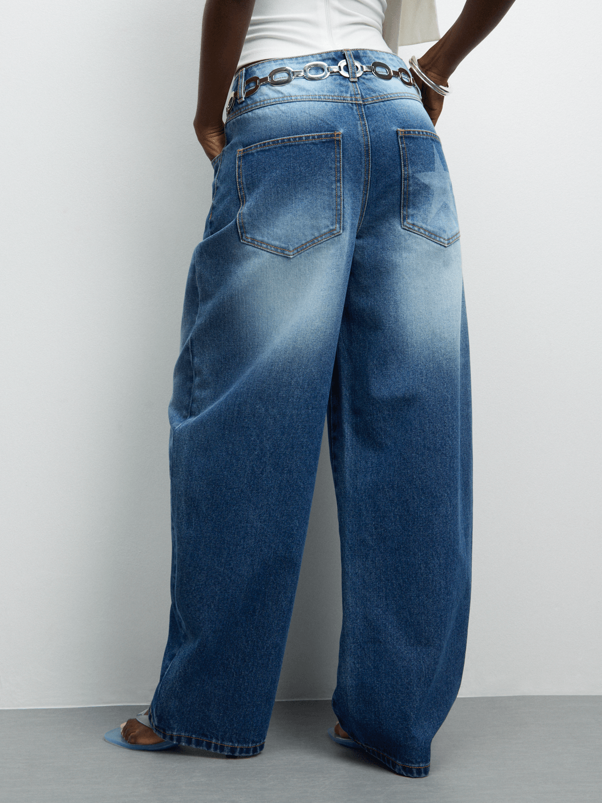 The FIX Women's Mid-Wash 'Baddie' Star Barrel Denim | Bash